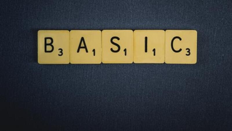 老外說你很basic是什麼意思？課本上學不到！2015最潮的10大英文流行用語－自己英文自己救｜商周